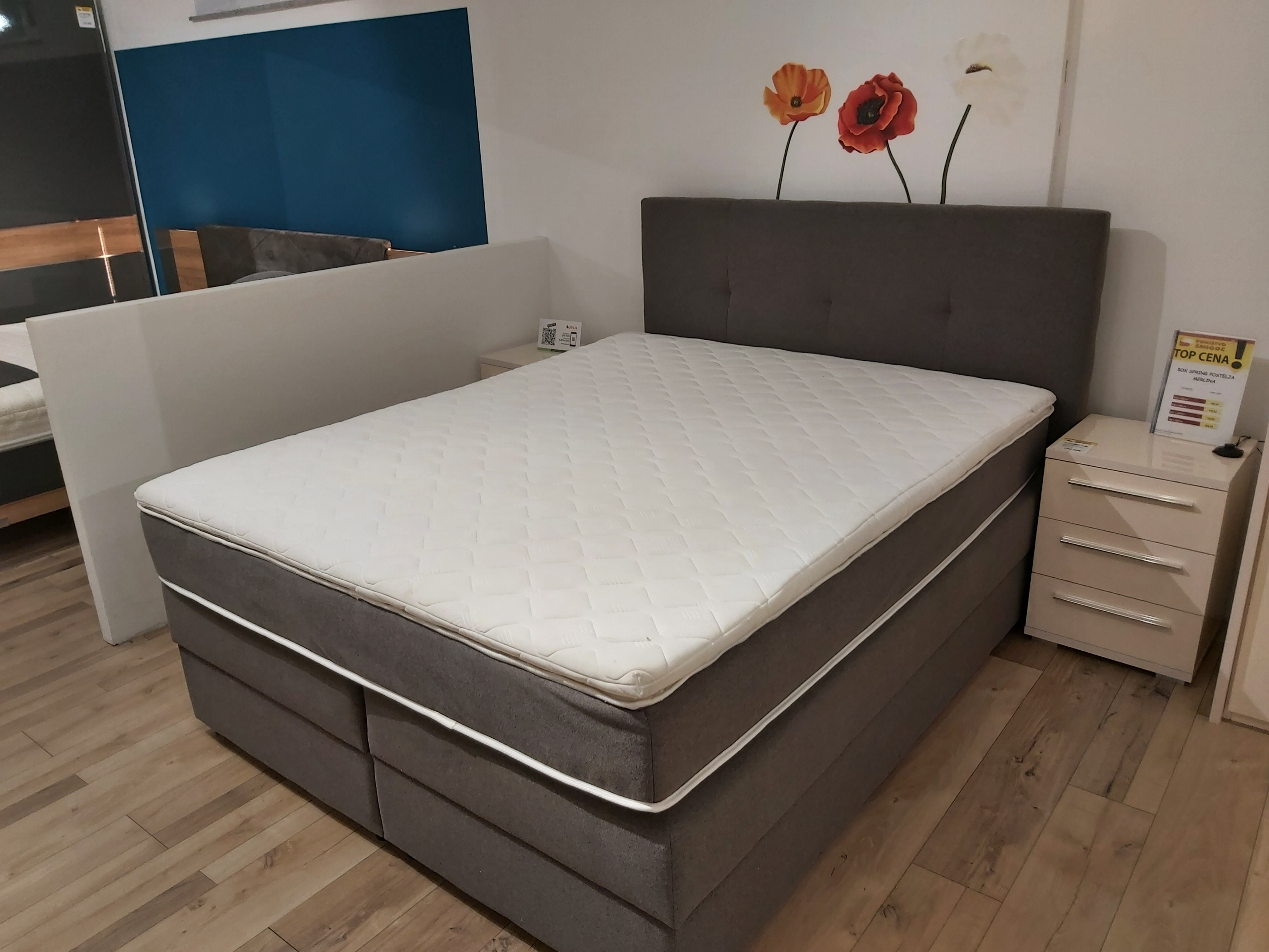 Close outs : Boxspring postelja MERLINA